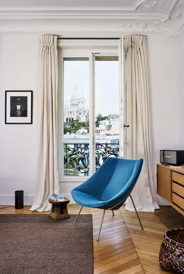 Interior Feature - Durian Communication