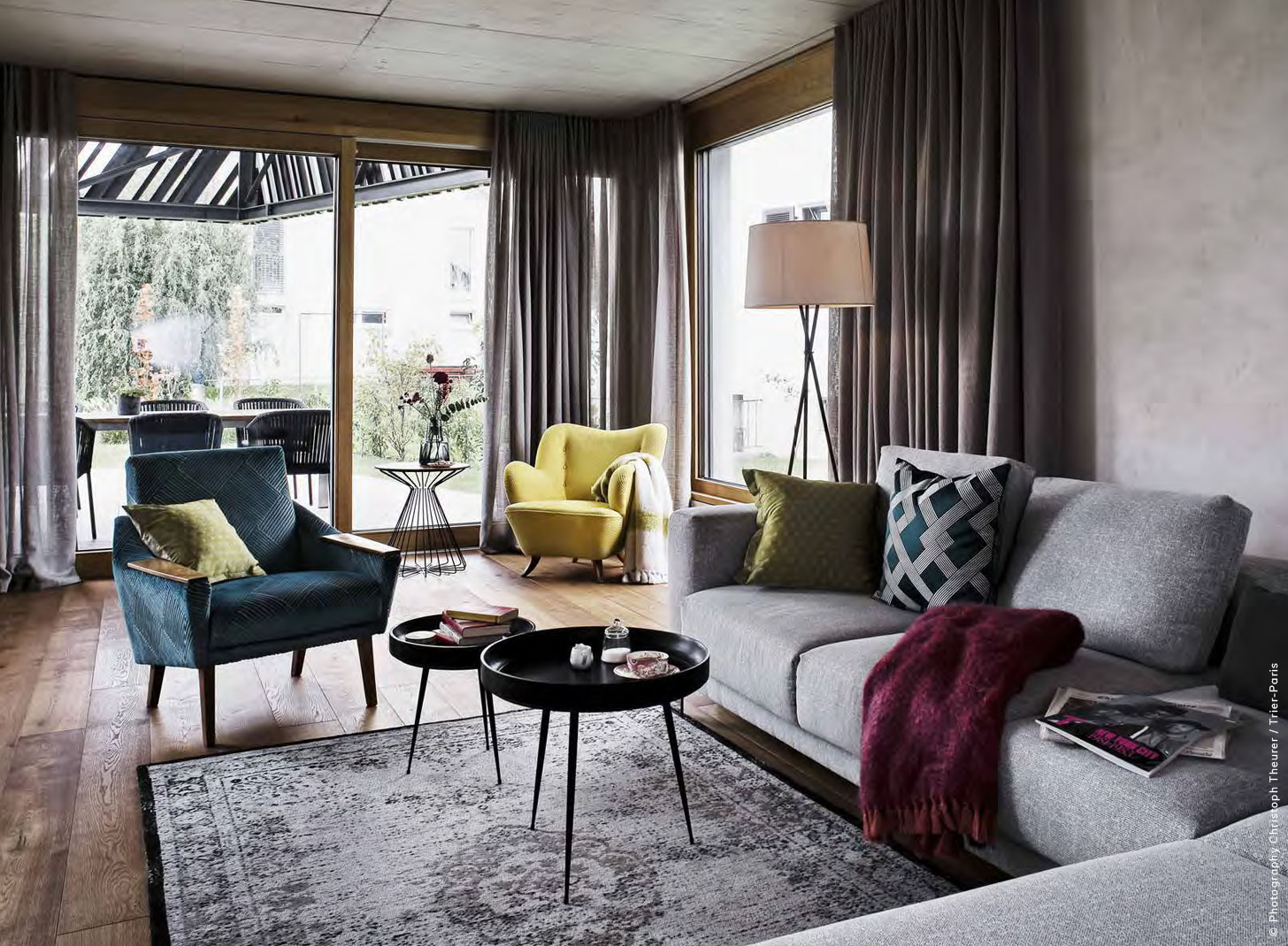 Interior Feature - Durian Communication